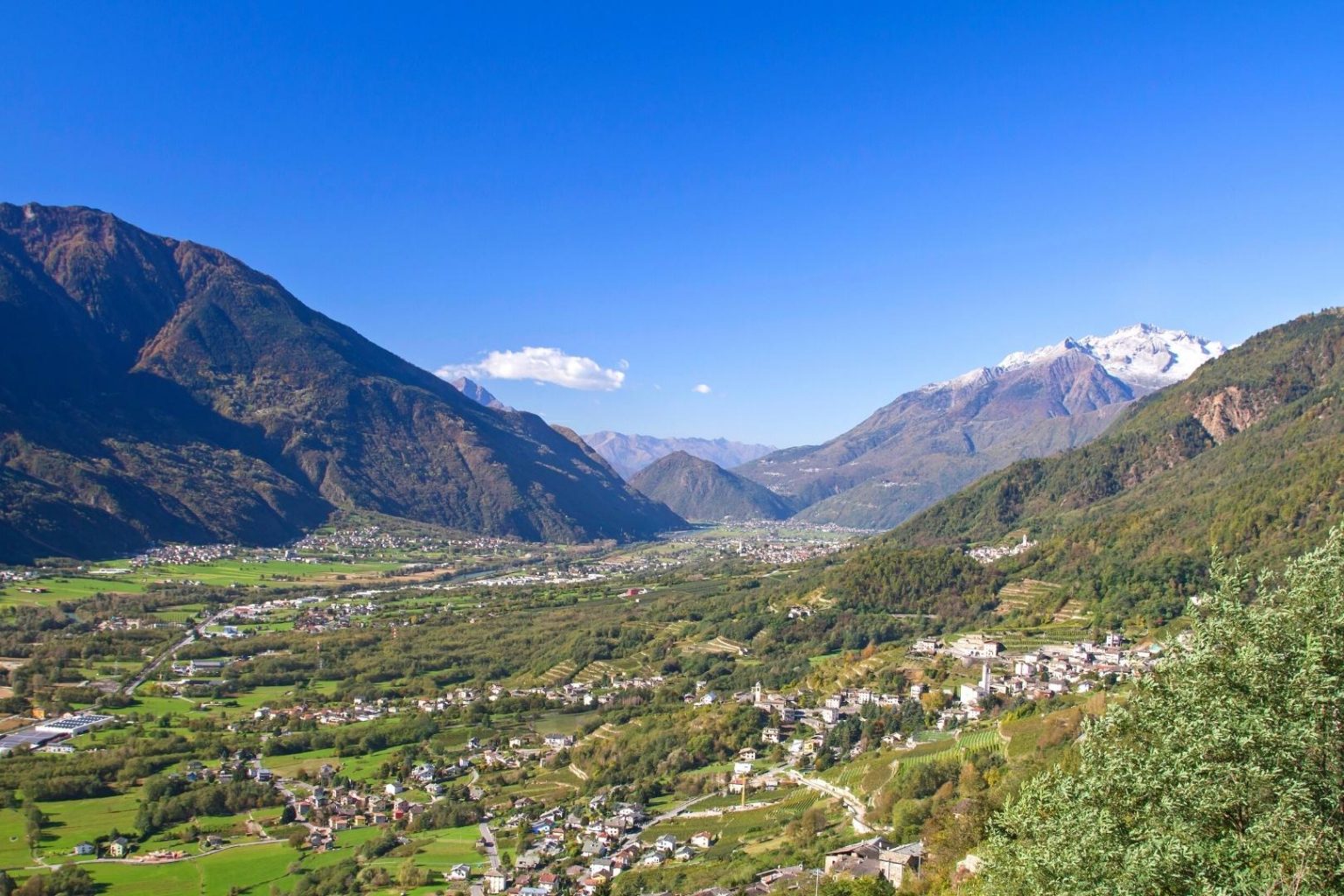 Veltlin (Valtellina) | Reiseführer 2025 | Italien Entdecken