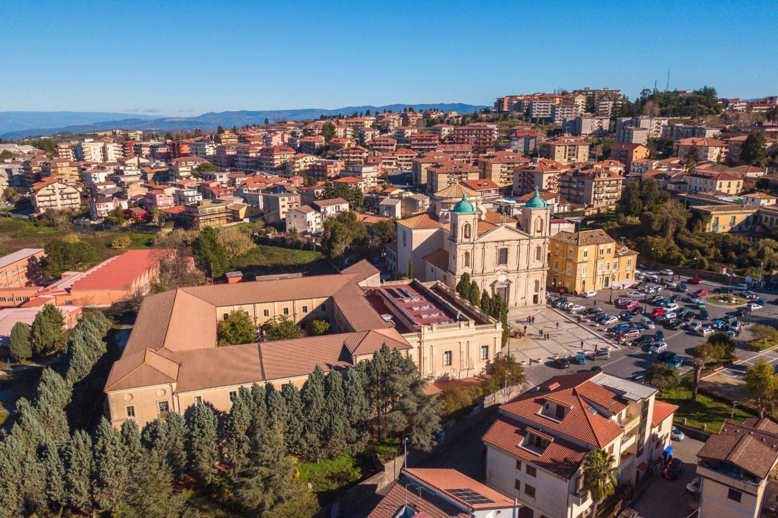 Vibo Valentia | Reiseführer & Tipps 2025 | Italien Entdecken